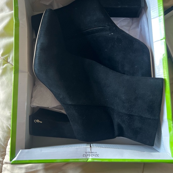 Sam Edelman | Shoes | Sam Edelman Codie 9w Black Suede Bootie Wbox ...